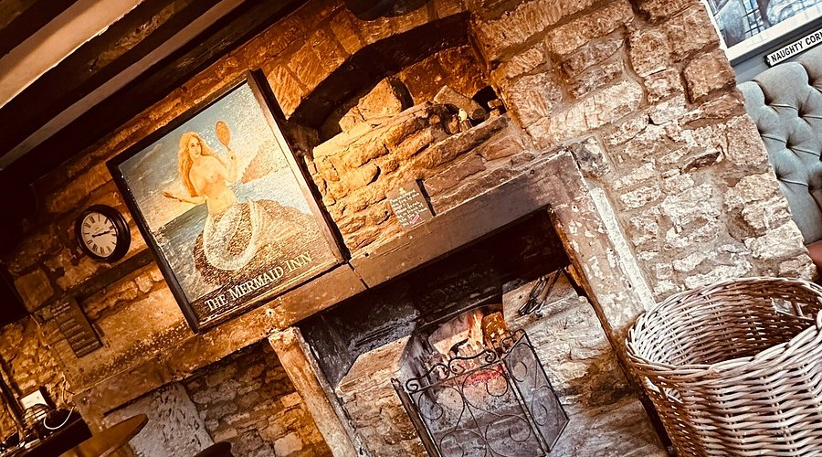 The Mermaid Burford | Dog Friendly Cotswolds Pub & Garden Dining